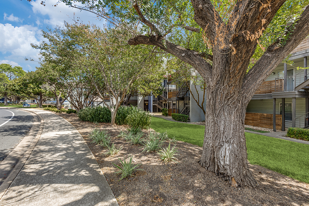 Apartments in Austin, TX | Mission James Place Apartments